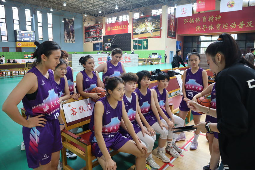 我校女子篮球队勇夺第28届CUBAL四川赛区冠军-新闻网